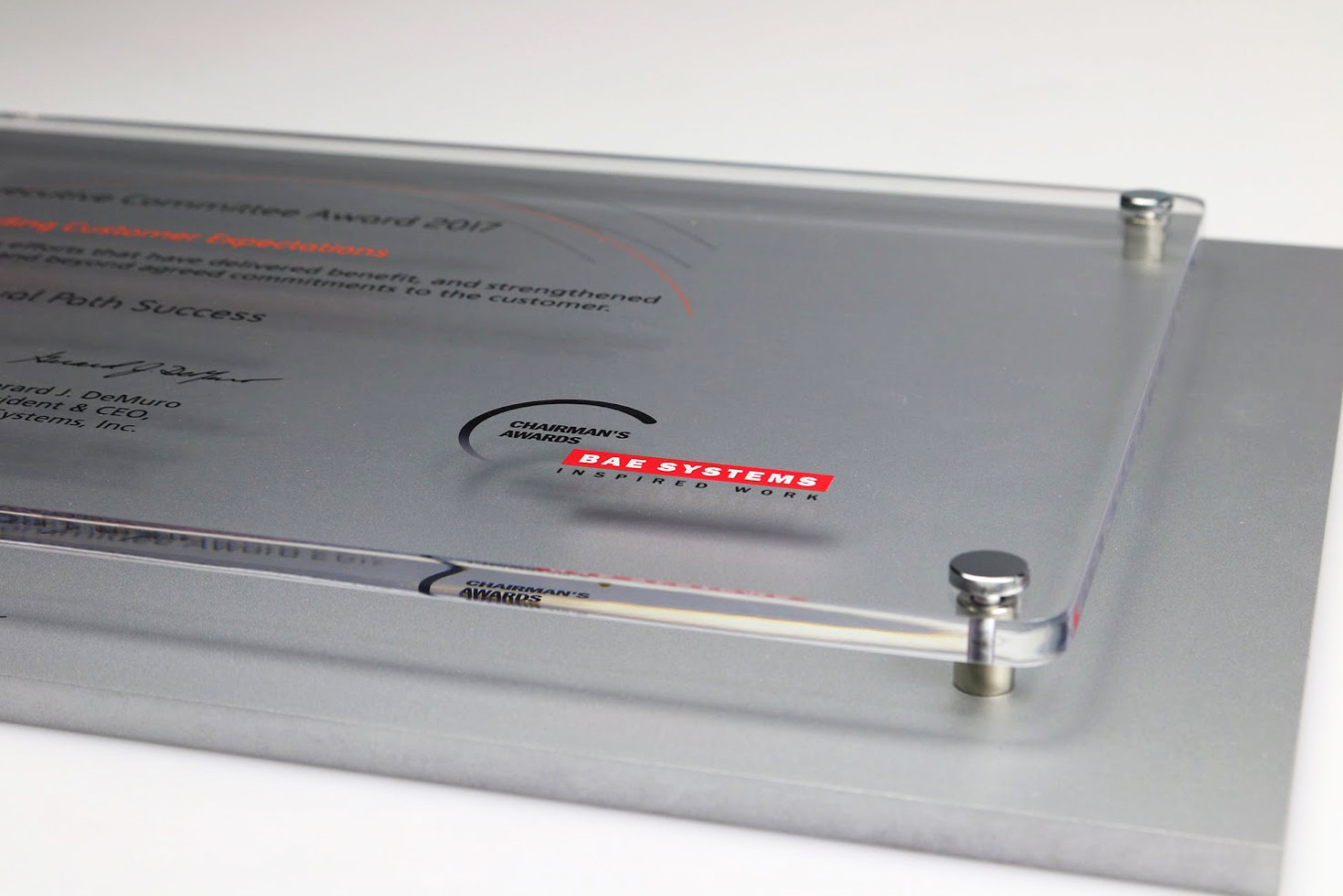 7 Compelling Reasons to Choose Acrylic for Custom Plaques